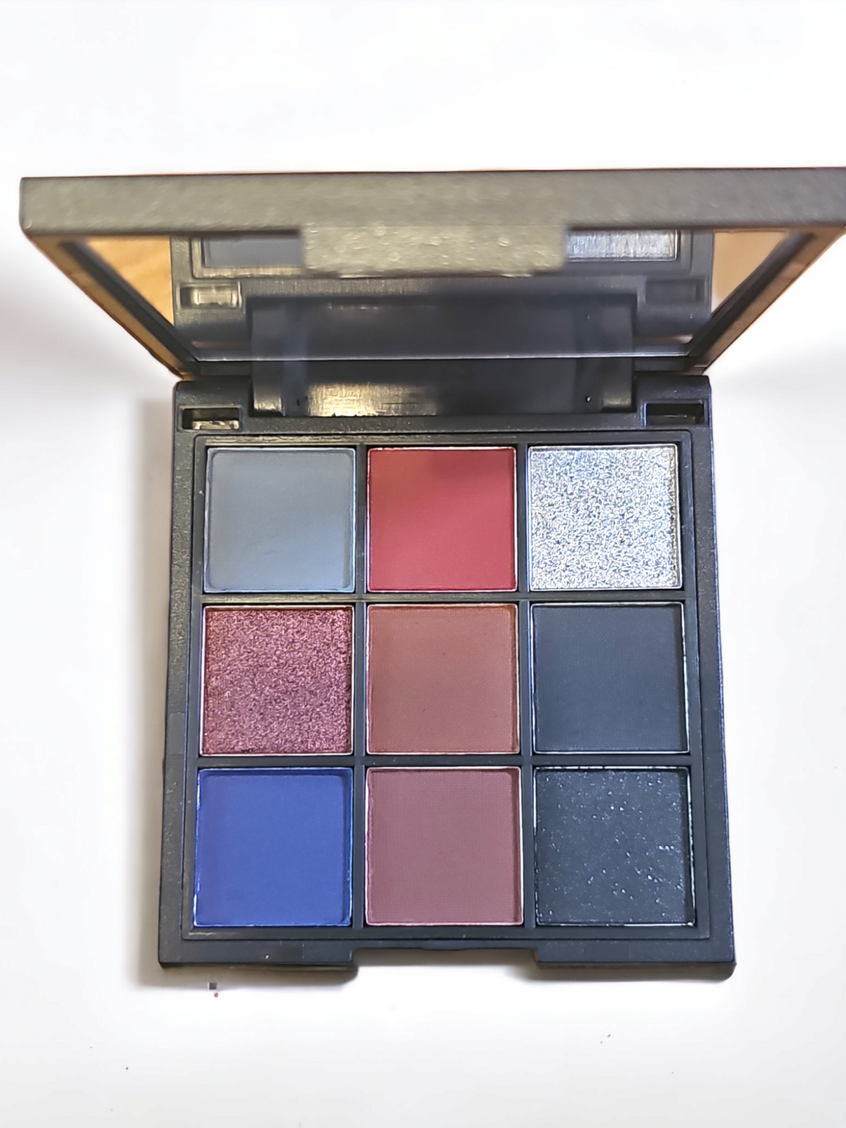 SMOKE SHOW Eyeshadow Palette – Wylow Beauty